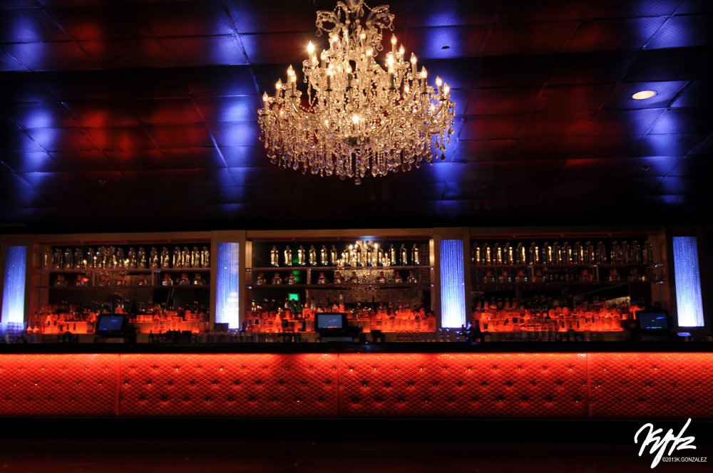 The Crystal Ball NYE 2015 @ Penthouse | Metropolitan Nightclub - Purplepass